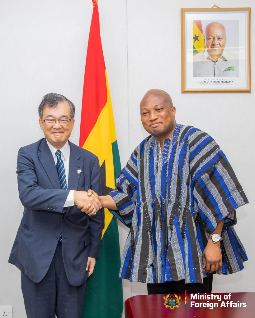 THE MINISTER FOR FOREIGN AFFAIRS HOLDS BILATERAL MEETING WITH ...