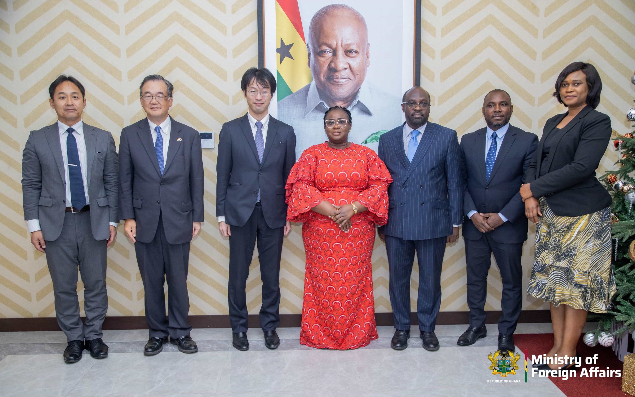 CHIEF DIRECTOR OF MINISTRY OF FOREIGN AFFAIRS HOLDS MEETING WITH ...